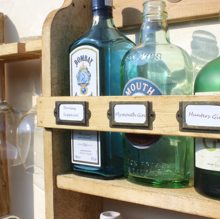 Gin rack, 8 bottles & 4 goblet glass's - Folksy
