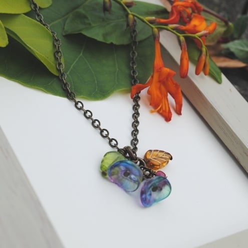 Titania flowers necklace - Folksy