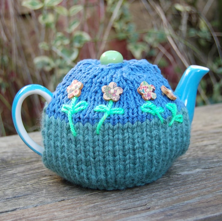 Tea cosy - to fit a small teapot, knitted tea ... - Folksy
