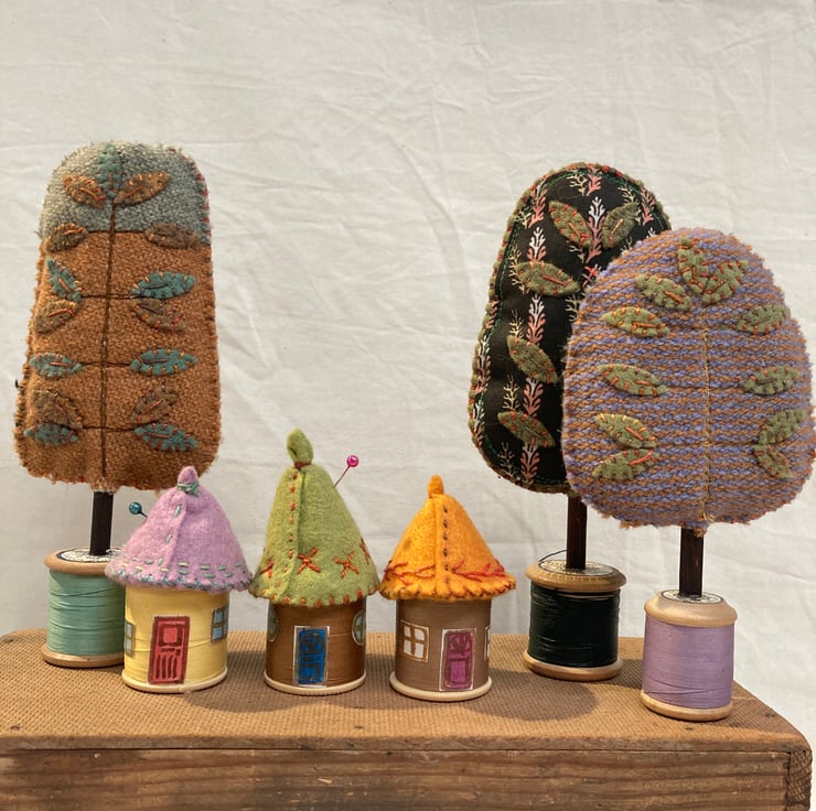 Pointy pin cushion No10 - Folksy