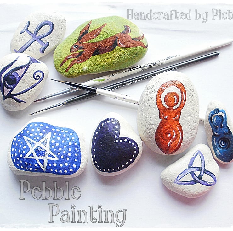 Handpainted Eye of Horus Pebble, Symbol of Prot... - Folksy