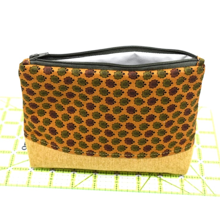 An attractive and smart storage pouch with zip ... - Folksy