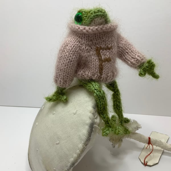 Little Hand Knitted Frog - Dot Pebbles Pattern - Folksy