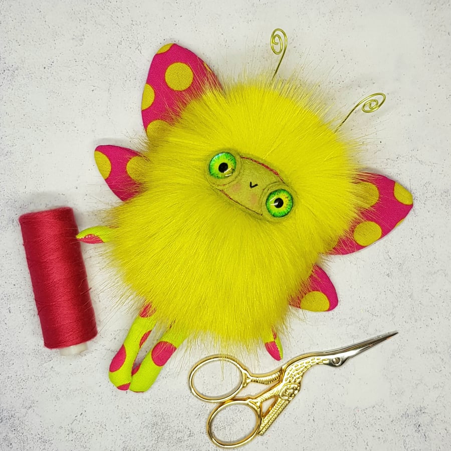 Flutterfly Green Eyes - Folksy