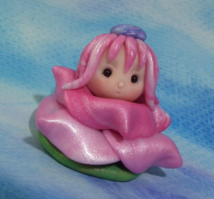 Tiny Blossom Gnome 'Mara' flower tableau OOAK S... - Folksy