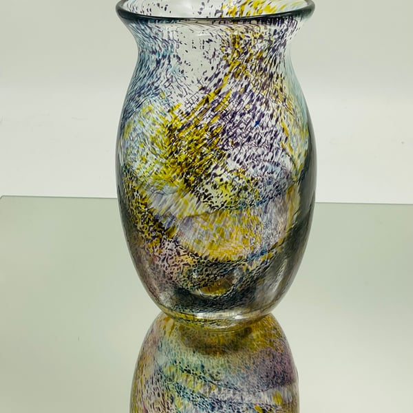 Delta Vase - Folksy