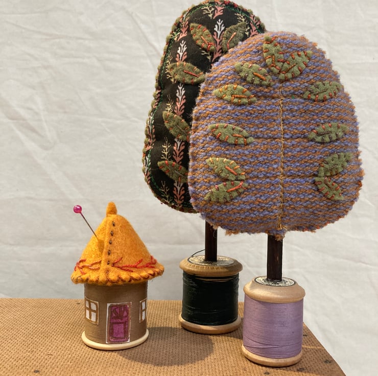 Pointy pin cushion No10 - Folksy