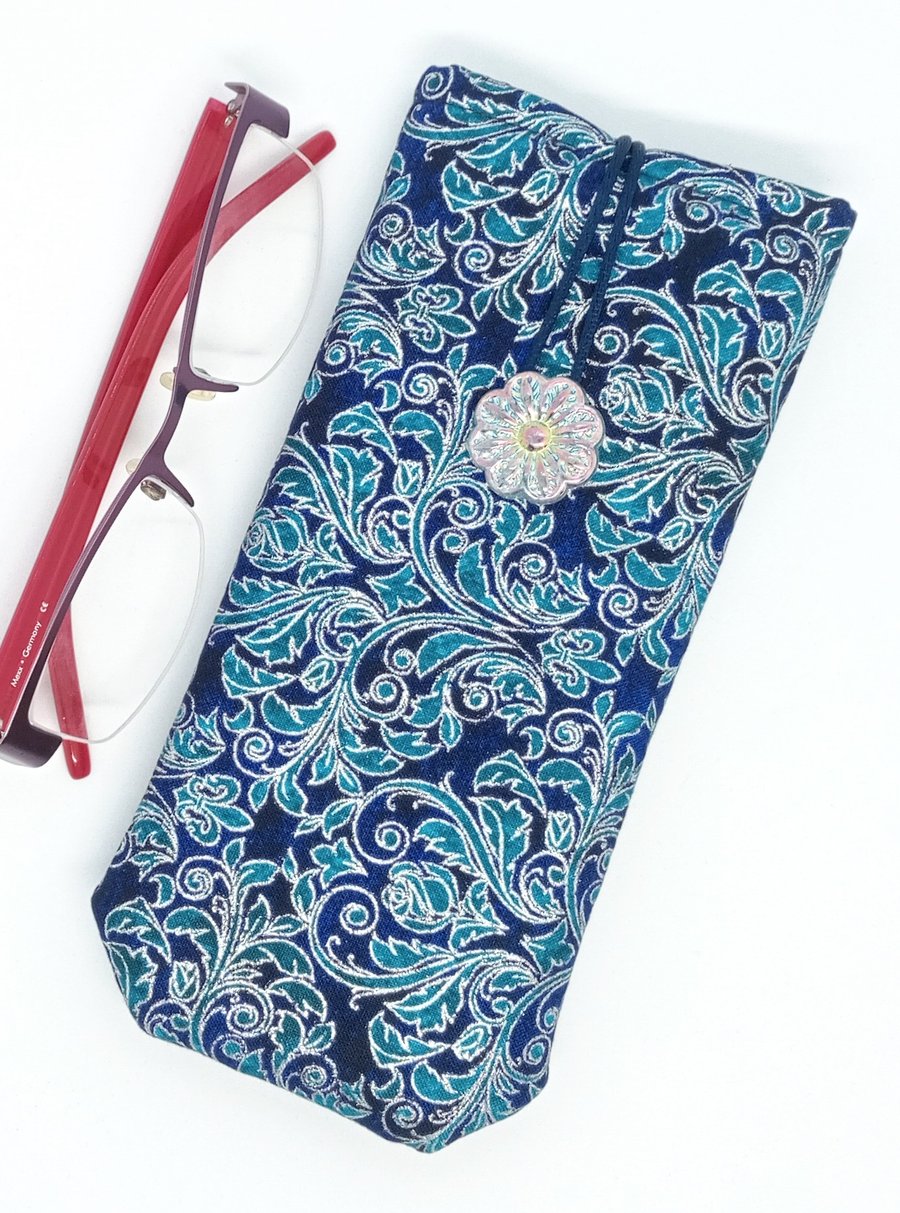 Silver accent glasses case 15LF - Folksy