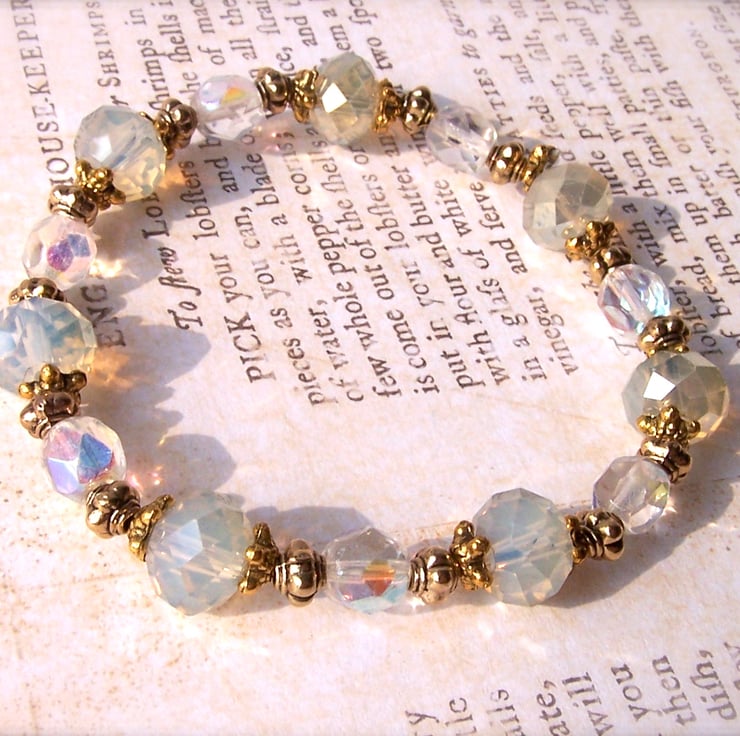 Sale Sale - Crystal Bracelet, Glass Cut Crystal... - Folksy