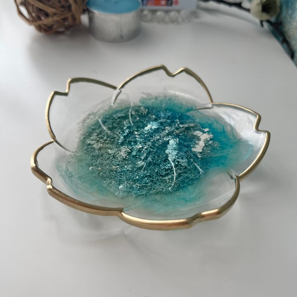 Handmade 10cm flower Shaped Resin turquoise gol... - Folksy