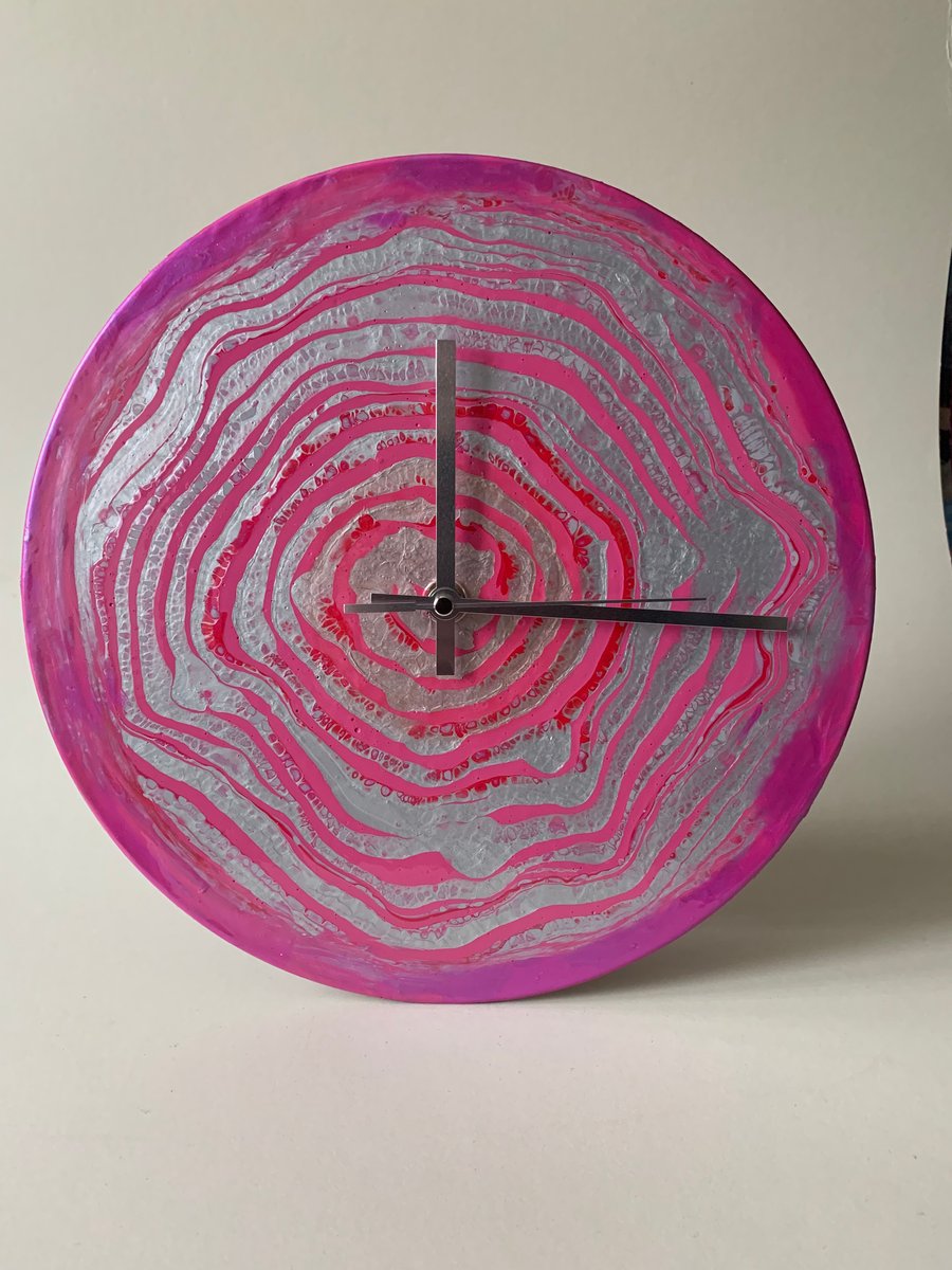 Upcycled wall clock - Folksy