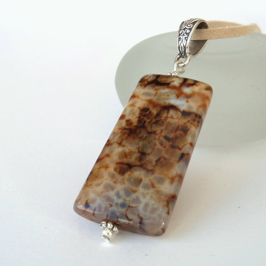 Unisex agate pendant necklace - Folksy