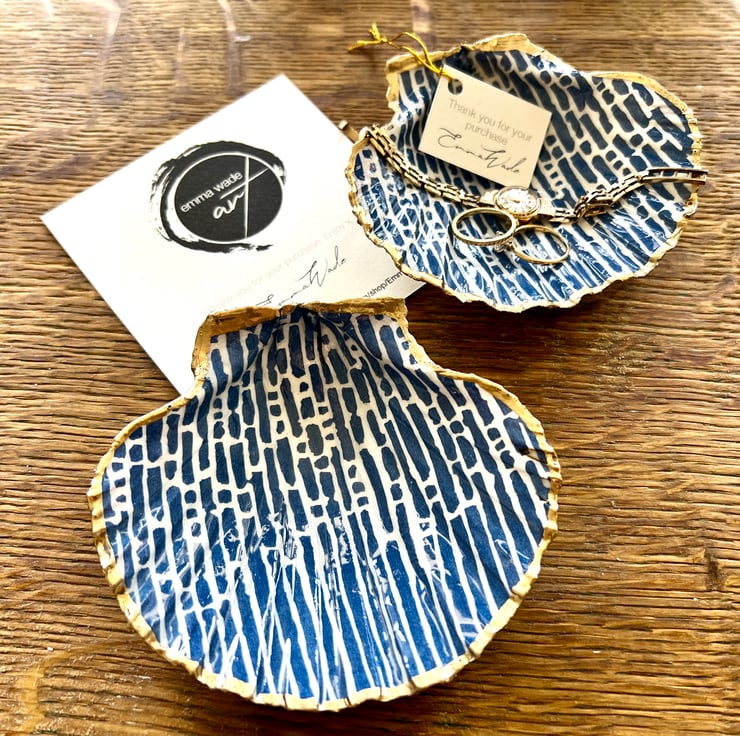 Blue line Dorset Scallop Shell Trinket Dish. Te... - Folksy