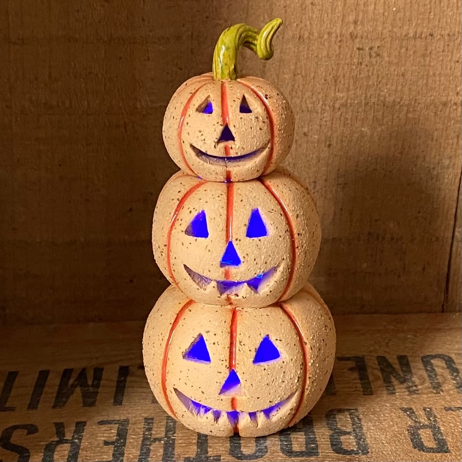 Small light up pumpkin tower - Folksy