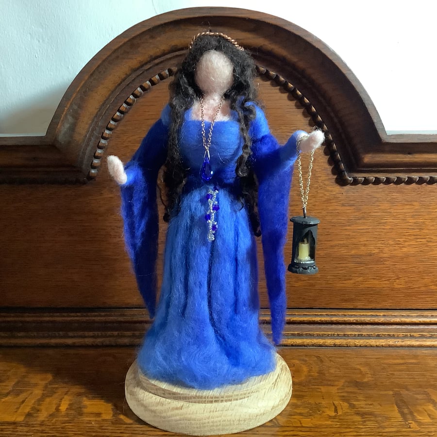 Needle Felted Medieval Lady - Mariana - Folksy