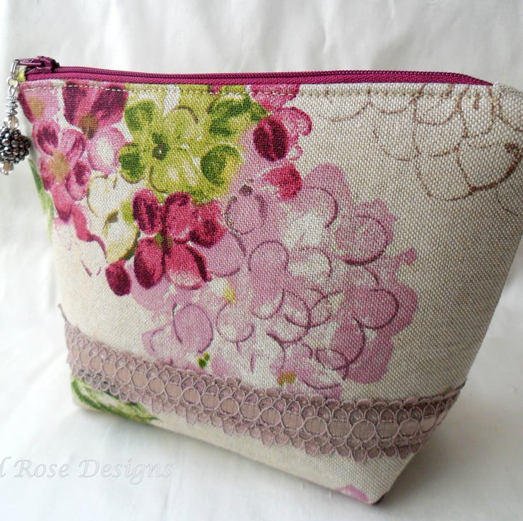 Floral print make-up bag. Cosmetics bag. - Folksy