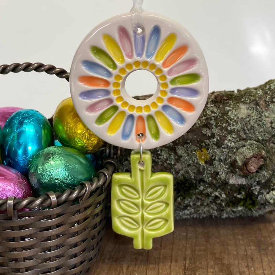 Pottery Spring flower decoration - Folksy