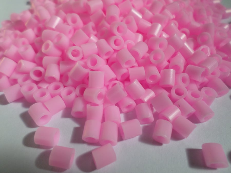500 x Hot Fuse Beads - Column - 5mm - Pearl Pink - Folksy