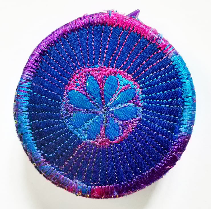 Free machine embroidery retractable tape measure - Folksy