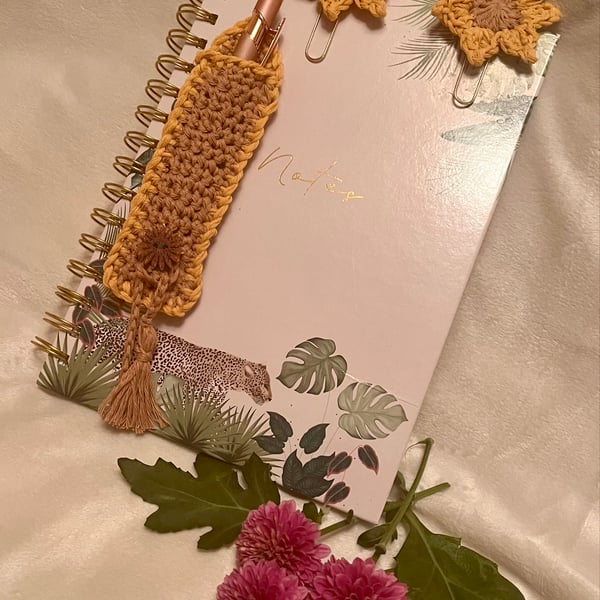 Pen Holder Bookmark, Sunflower Bookmark, Pocket... - Folksy