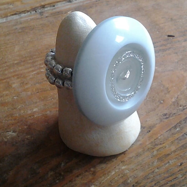 Elasticated Button Ring - Folksy
