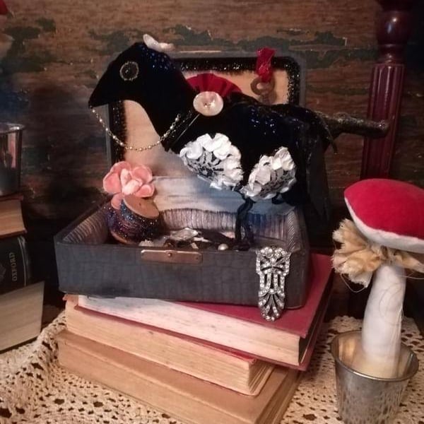 Bird art, Magpie, Textile art sculpture, magpie... - Folksy