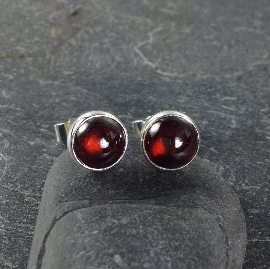 Garnet stud earrings sterling silver , gemston... - Folksy