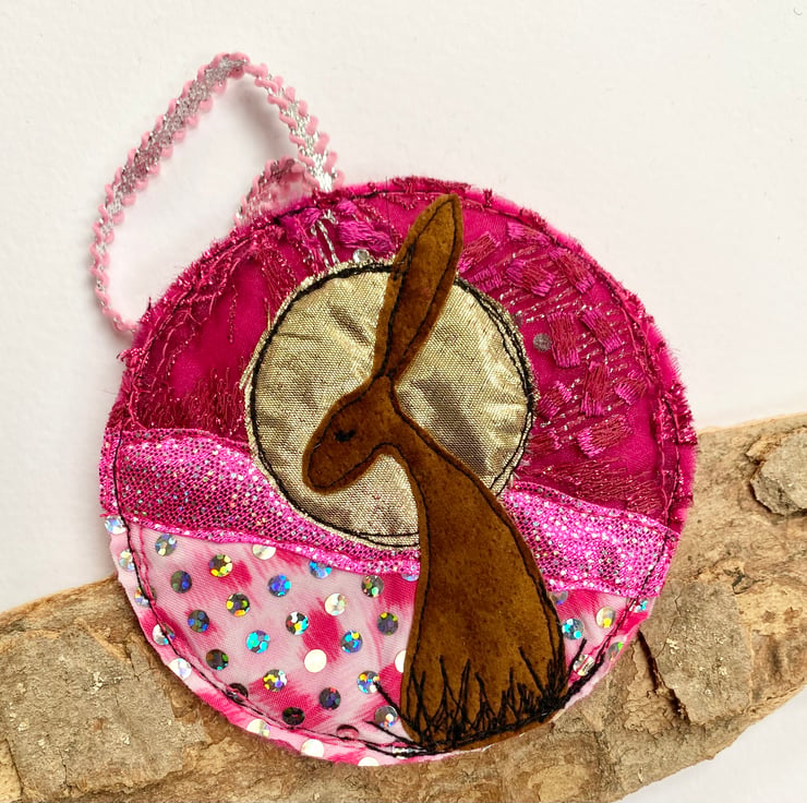 Upcycled embroidered summer glow hare home deco... - Folksy