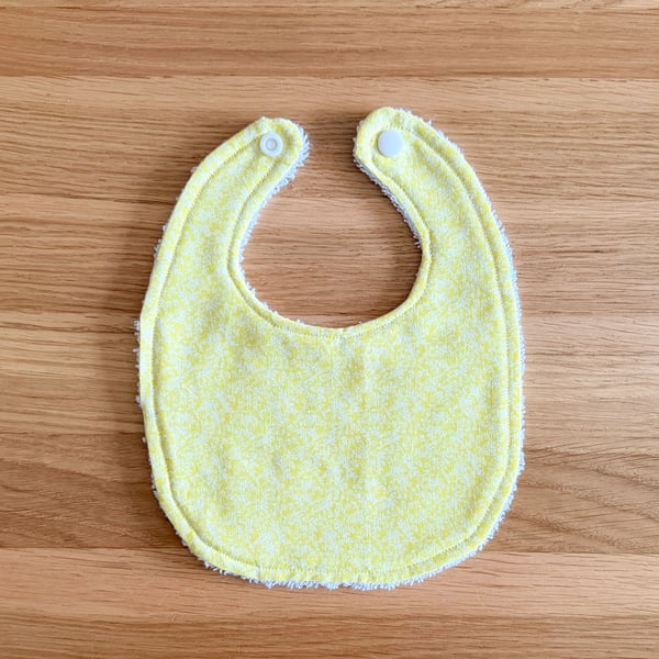 Newborn Baby Bib Lemon-White Floral Design 0-3 ... - Folksy
