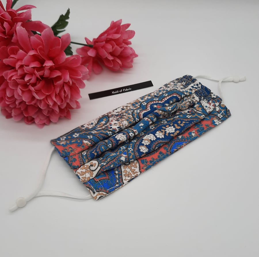 Medium face mask, green pattern, 3 layer, nos... - Folksy