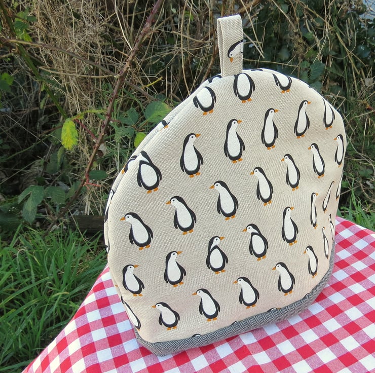 A tea cosy, size large. To fit a 4 - 5 cup teap... - Folksy