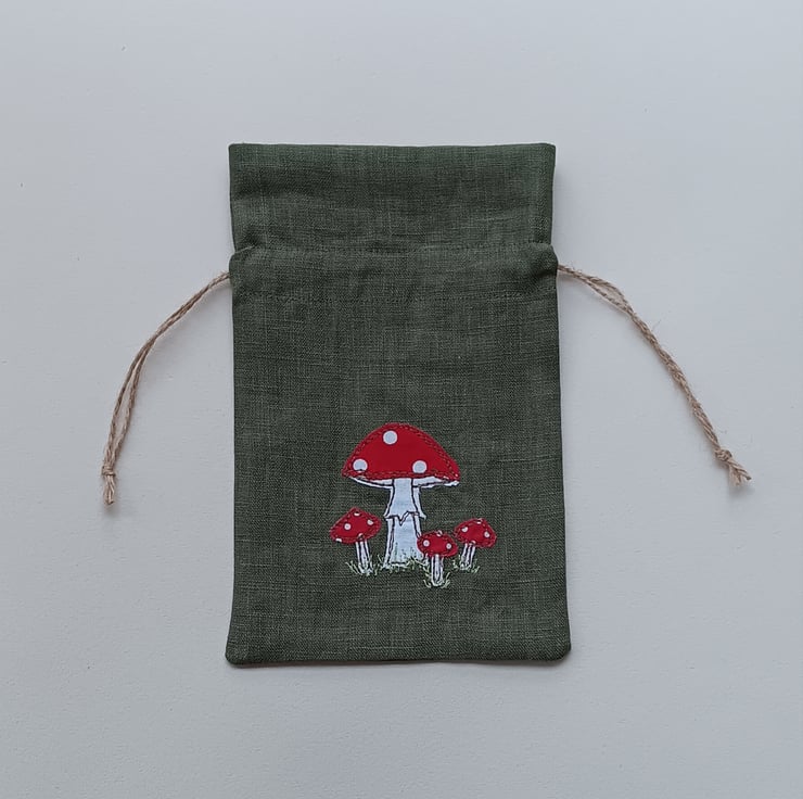 Toadstool Gift Set of Mini Bunting with Drawstr... - Folksy