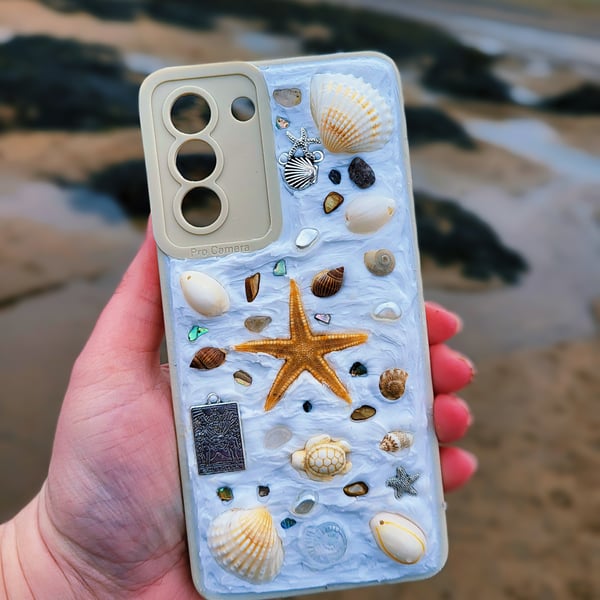 SEASHELL PHONE CASE, HANDMADE WITH TRINKETS AND... - Folksy