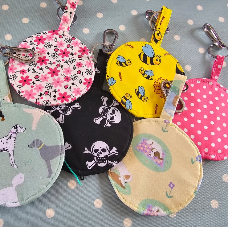 Ear Pod , Ear Bud Holders , Earphone , Purses - Folksy