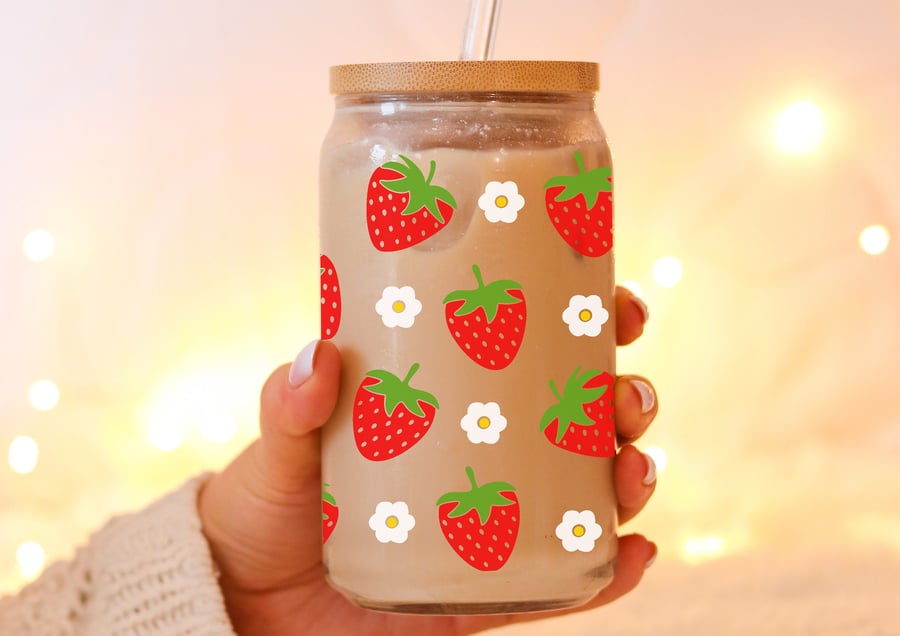 Strawberry and Daisy Libbey Cup with Glass Stra... - Folksy