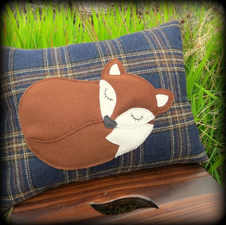A snoozy fox cushion. Fox pillow. 45cm x 33cm. - Folksy