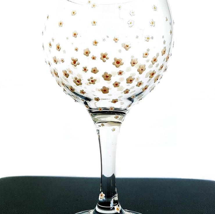 'Hand Painted Large Balloon Gin Glass 'Daisy' - Folksy