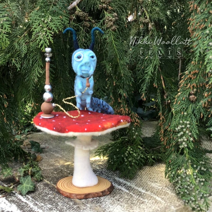 ABSOLEM ALICE IN WONDERLAND BLUE CATERPILLAR NE... - Folksy