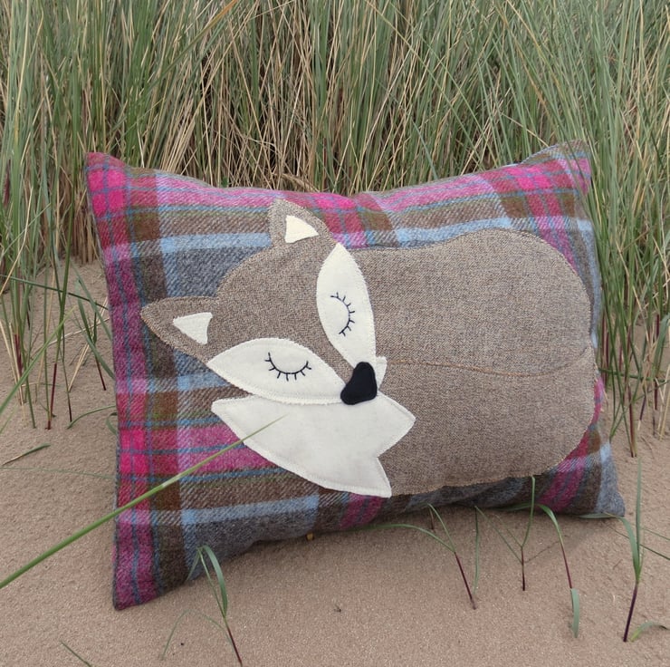 A snoozy fox on tartan wool. A fox cushion com... - Folksy