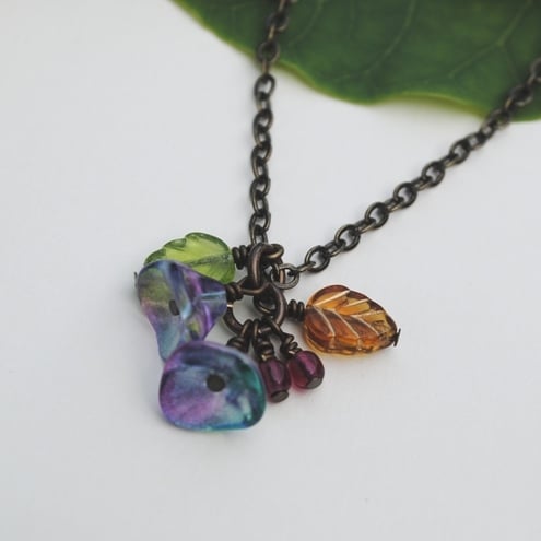 Titania flowers necklace - Folksy