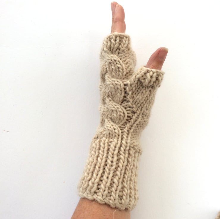 Cream fingerless gloves - Folksy