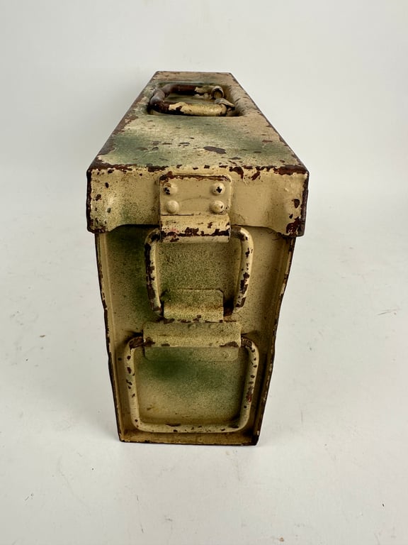 Basmilitaria | Two-tone camouflage MG34/42 ammo box "FJR6"