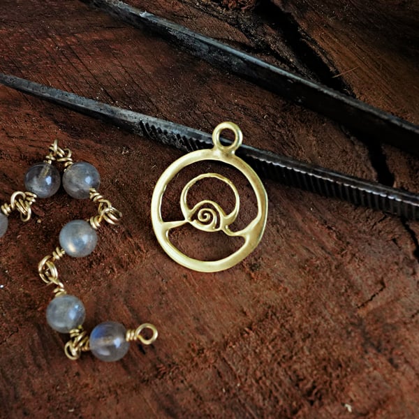 Abundance (SHEFA) Pendant Gold Small