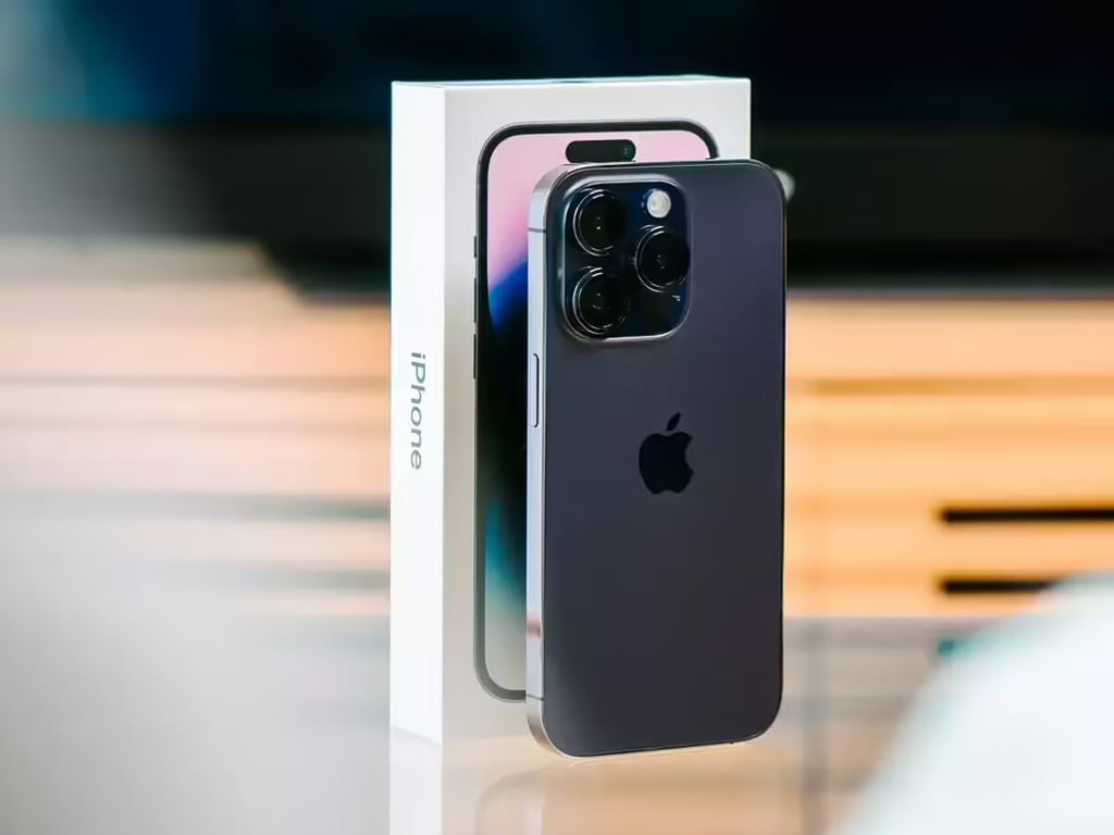 Apple iPhone 15 Pro Max: Our Analysis, Review and Comparison