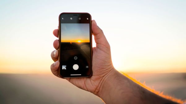 Capturing the 2024 Solar Eclipse With Your Smartphone 8 Expert Tips ...