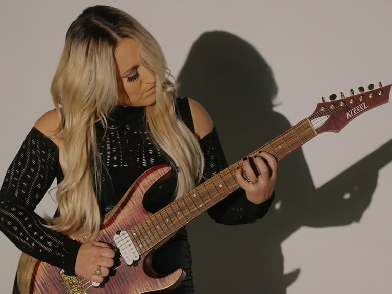 Private Guitar lessons with Steph Goyer