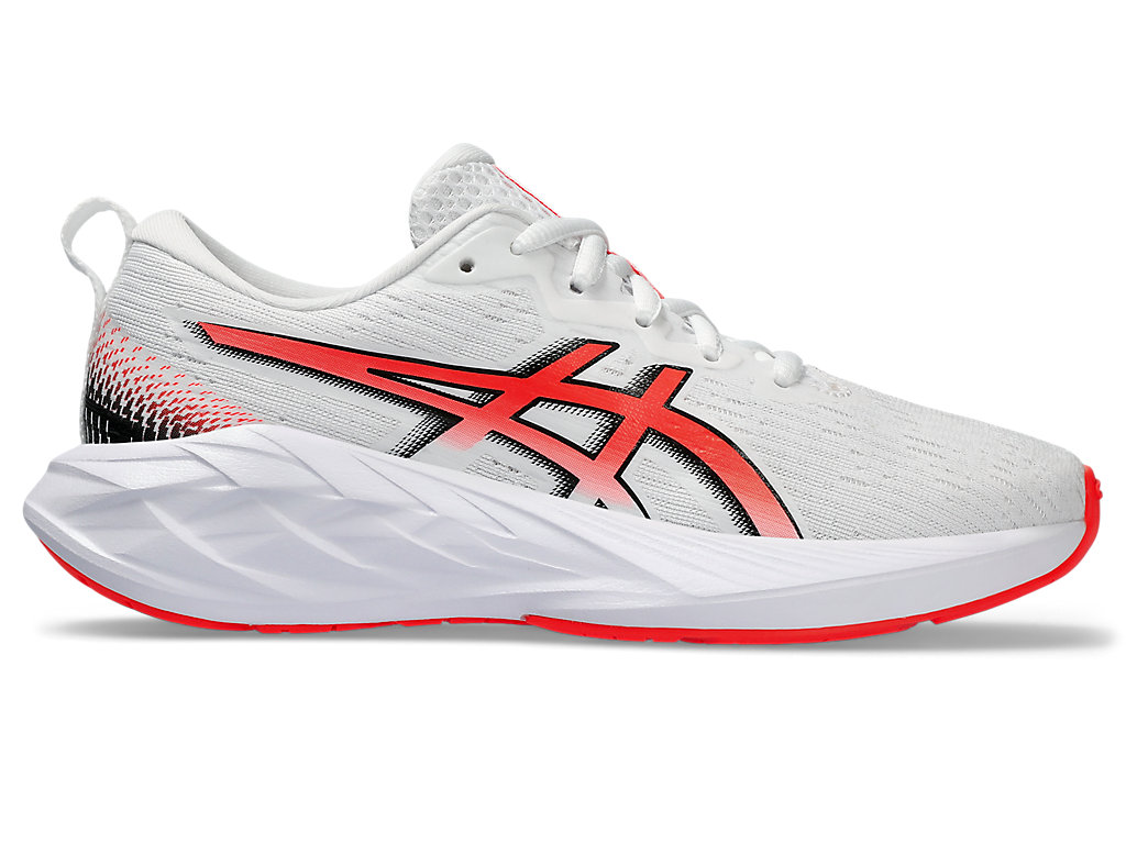 ASICS Novablast 4 "White & Sunrise Red" | 1014A317-100 | SPORTSHOWROOM