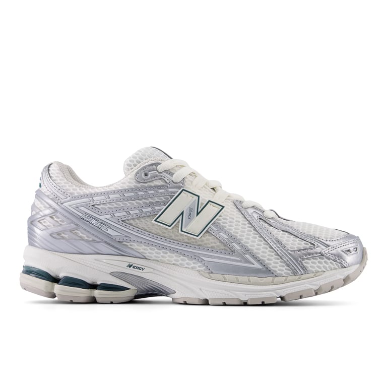 New Balance 1906R "Silver Metallic" | M1906REE | SPORTSHOWROOM