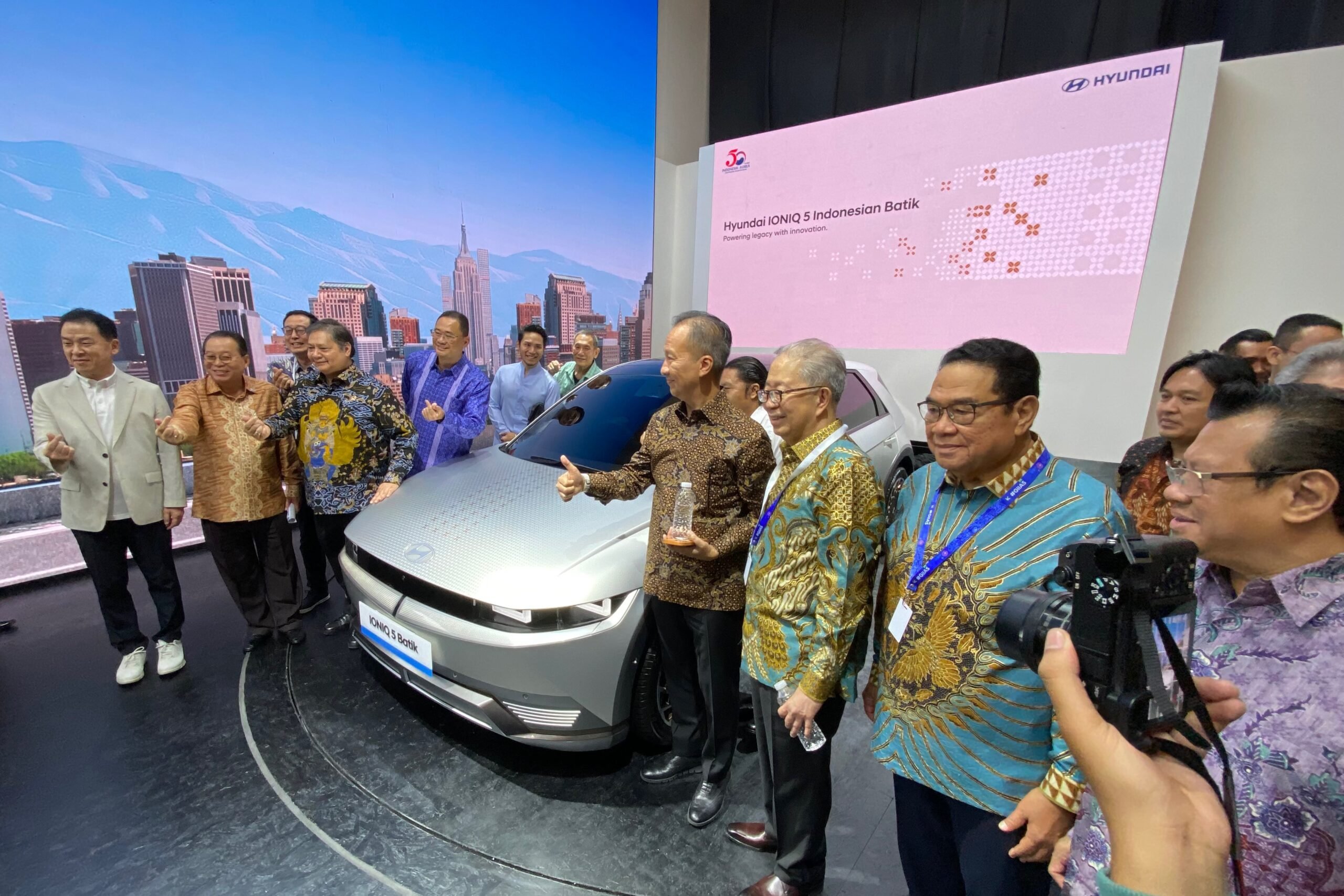 Menko Airlangga Harapkan Industri Otomotif Jadi Tumpuan Ekonomi RI