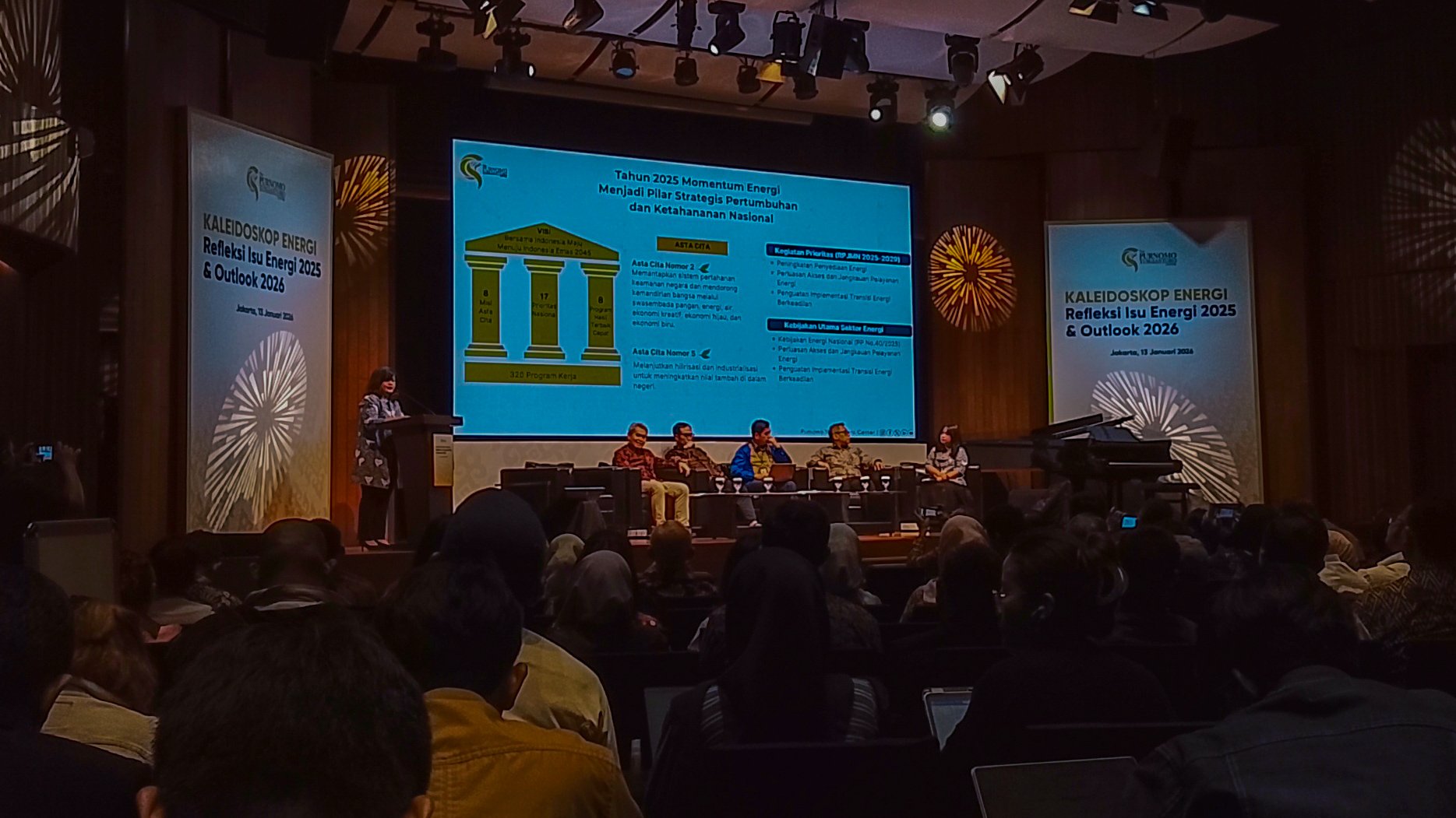 Outlook Kebijakan Energi: Biodiesel 50% hingga Pembangunan PLTB